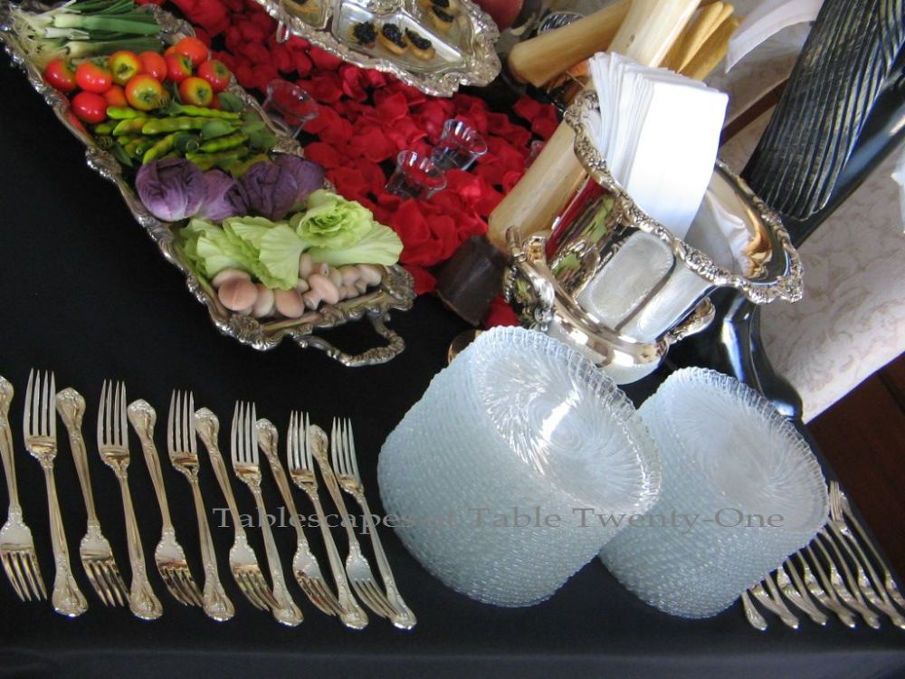 Kentucky Derby Buffet | Tablescapes at Table /Twenty-One