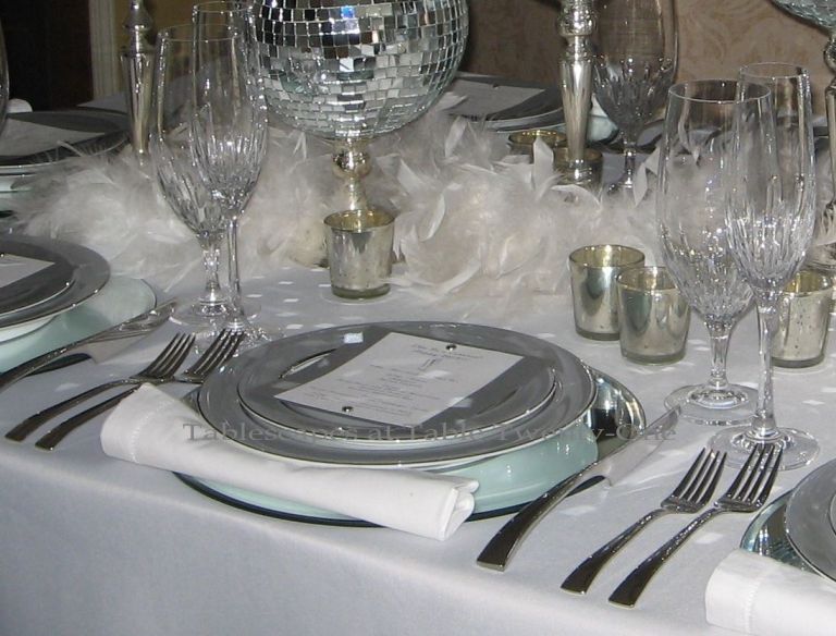 Life Is A Cabaret – New Year’s Eve | Tablescapes at Table /Twenty-One