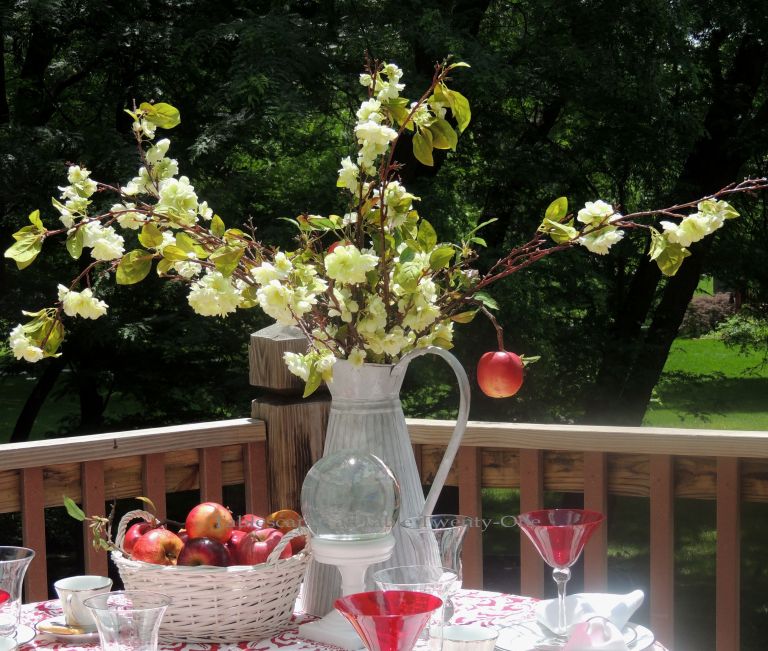 Midsummer Shabby Chic Apple Tablescape | Tablescapes at Table /Twenty-One