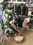 Christmas 2020 – Bedrooms and Dressing Room | Tablescapes at Table ...