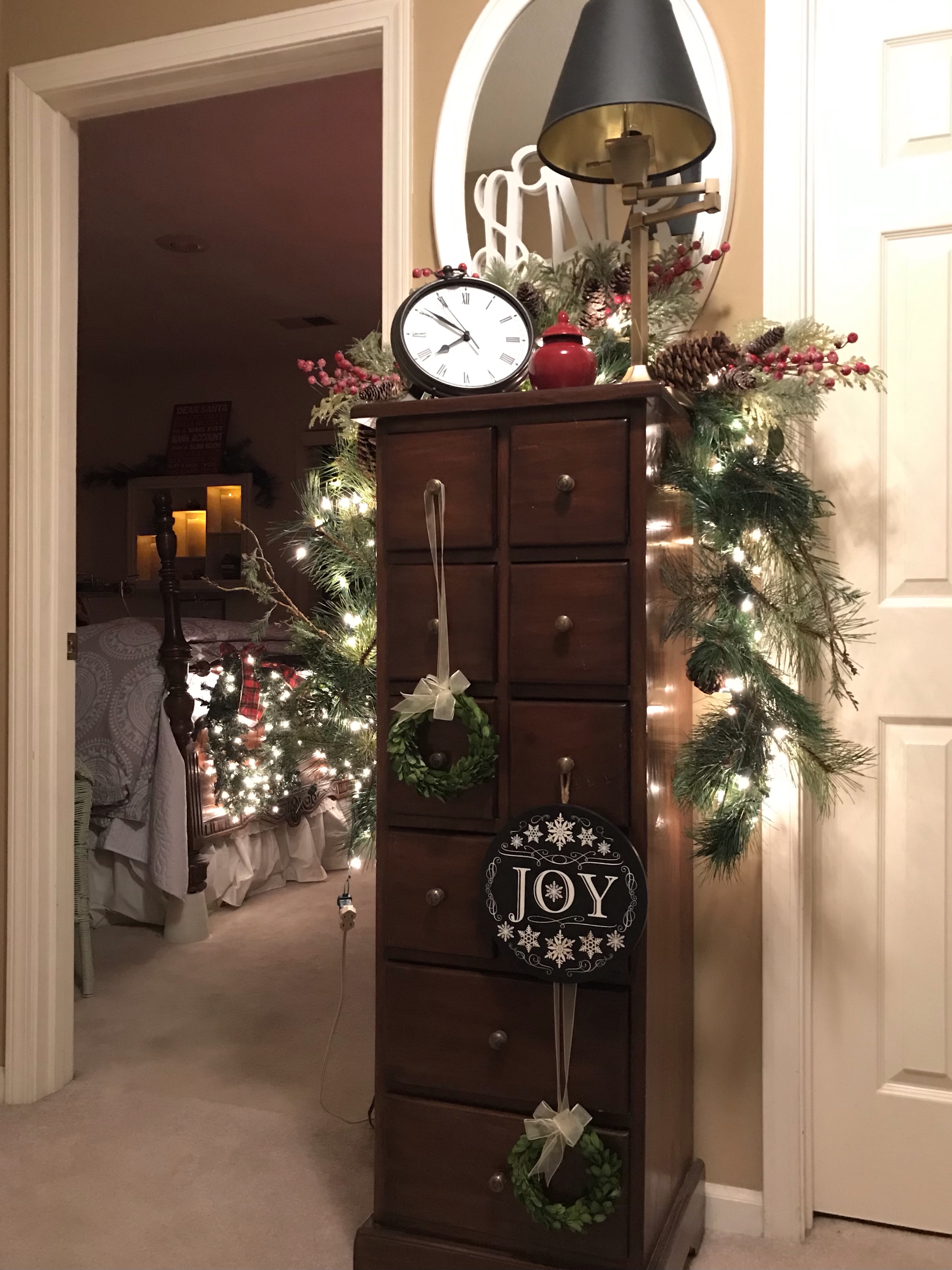Christmas 2020 – Bedrooms and Dressing Room | Tablescapes at Table ...