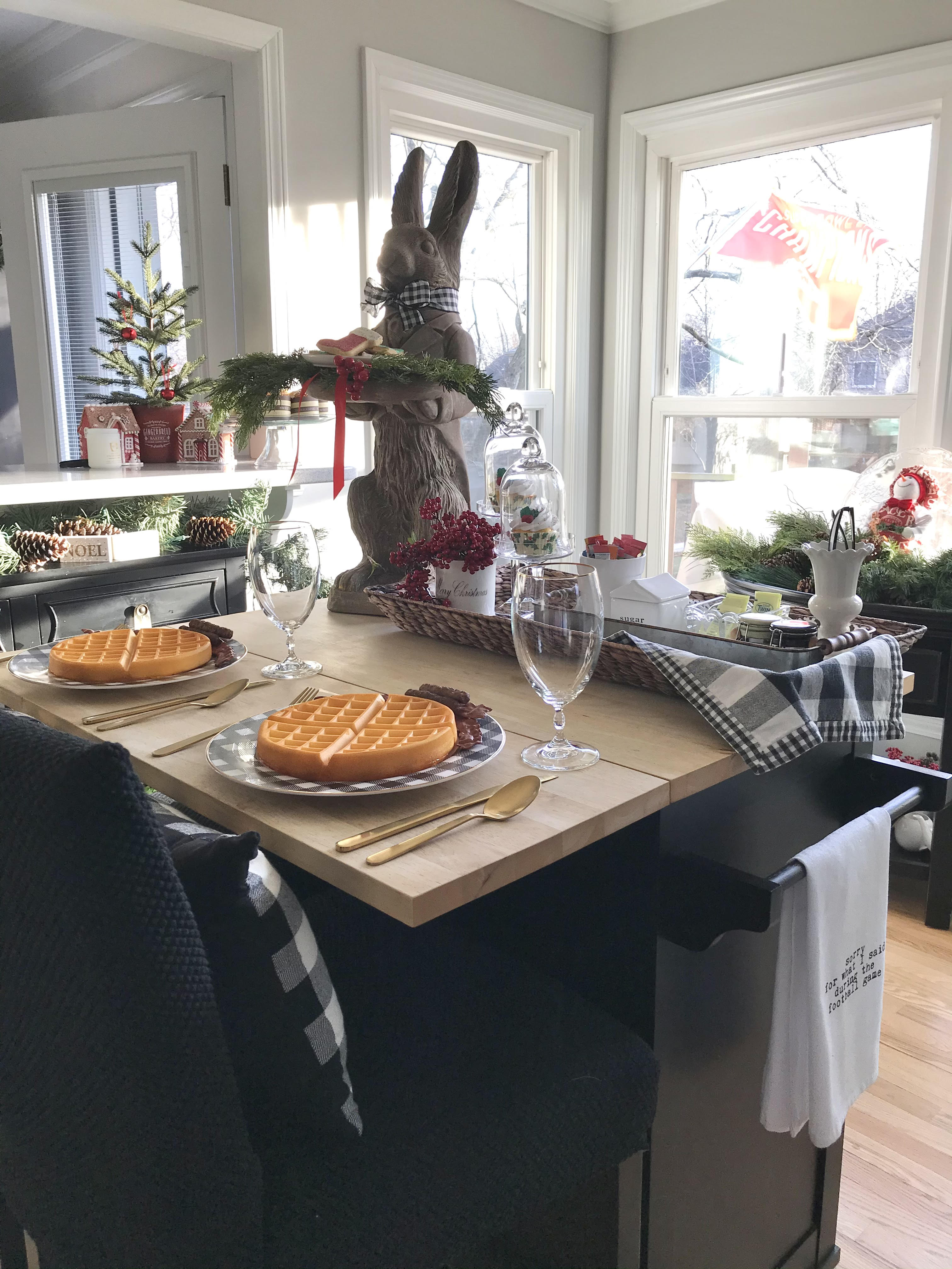Christmas in the Kitchen 2020 | Tablescapes at Table /Twenty-One