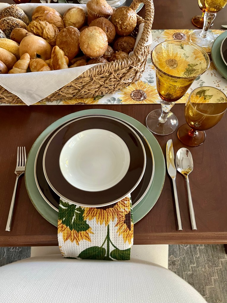 Sunflower Breakfast | Tablescapes at Table /Twenty-One